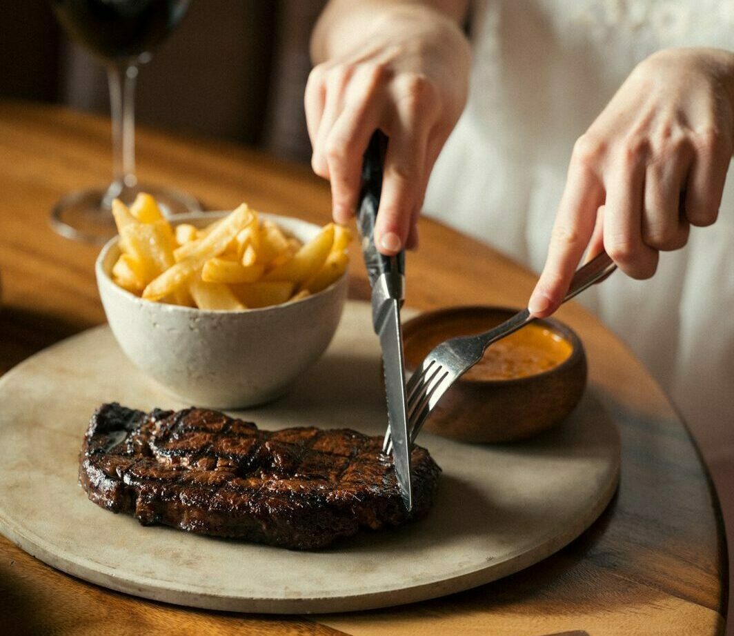 The Foodie’s Ultimate Guide to Steaks at Restaurants - The Meat & Wine ...